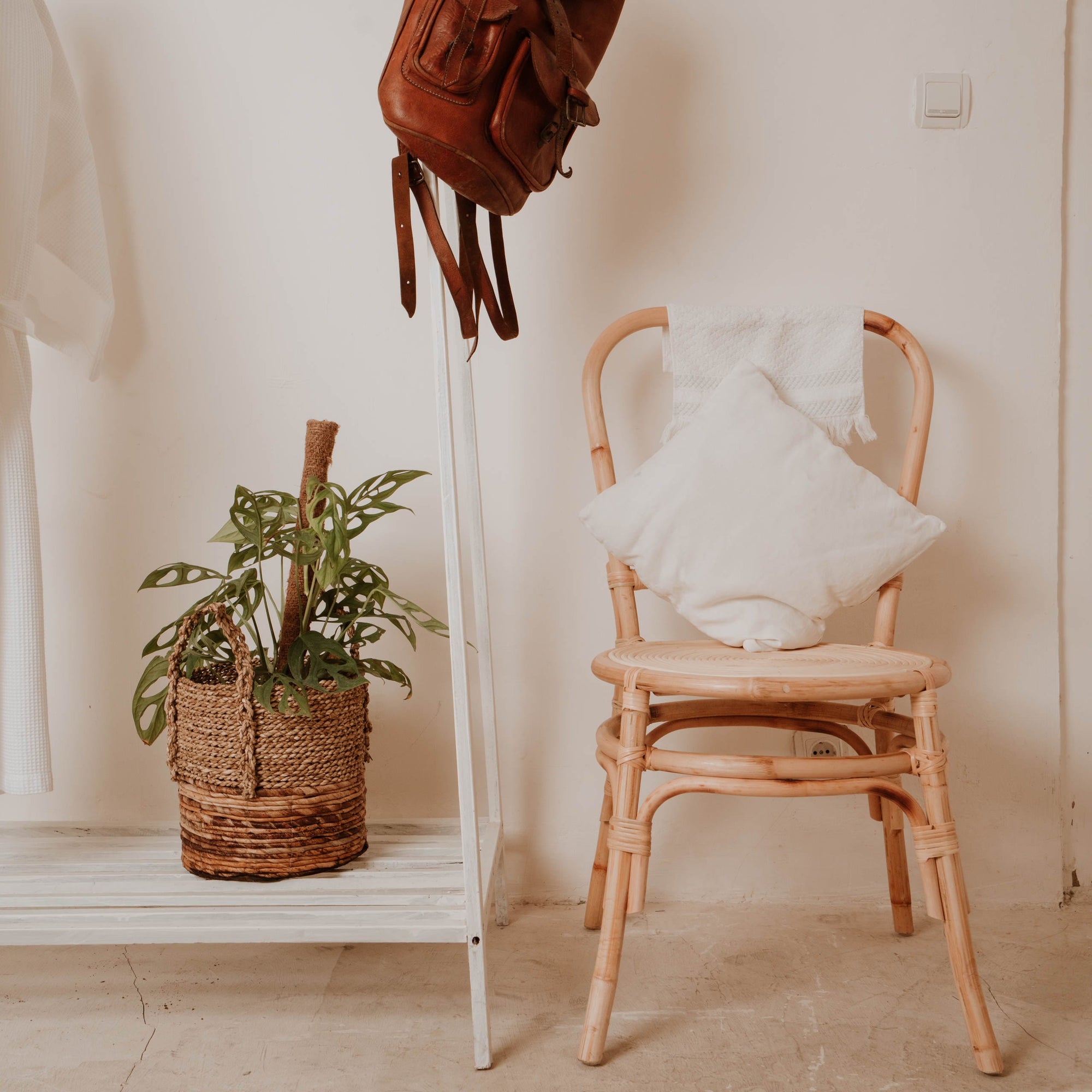 Rustic Natural Dining Room Furniture - Mojo Boutique